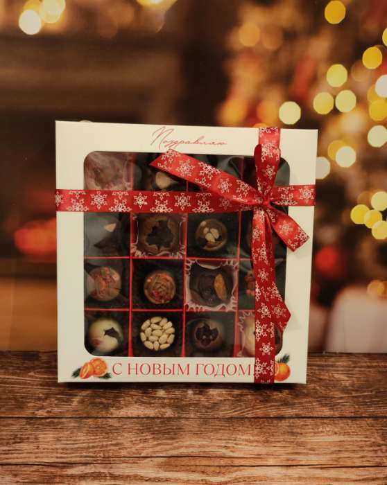 Коробка под 16 конфет «Новогодние моменты», 18.5×18.5×3.5 см (10430622 ...